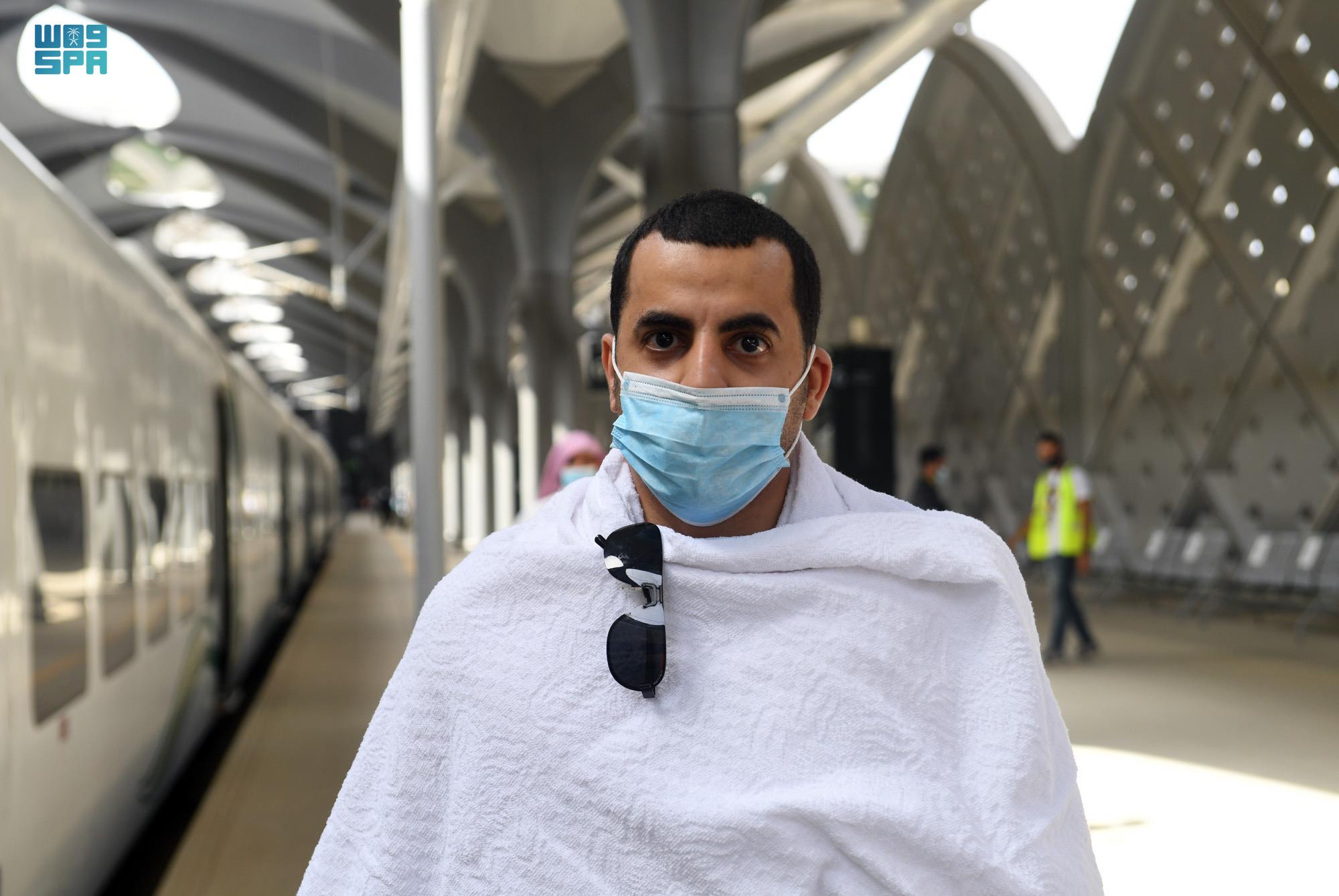 تقرير/ سواعد وطنية تسيّر رحلات "قطار الحرمين السريع" بكفاءة وانسيابية