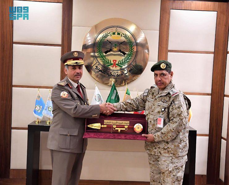 Commander of Royal Saudi Land Forces Receives Commander of Qatari Emiri ...
