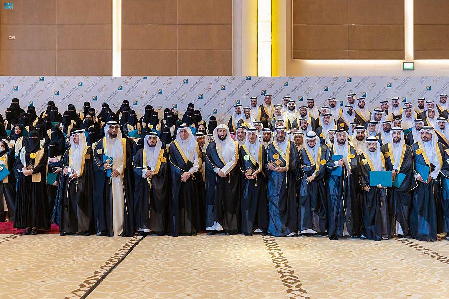 Saudi Justice Minister Attends Graduation of 533 Trainees from Judicial ...