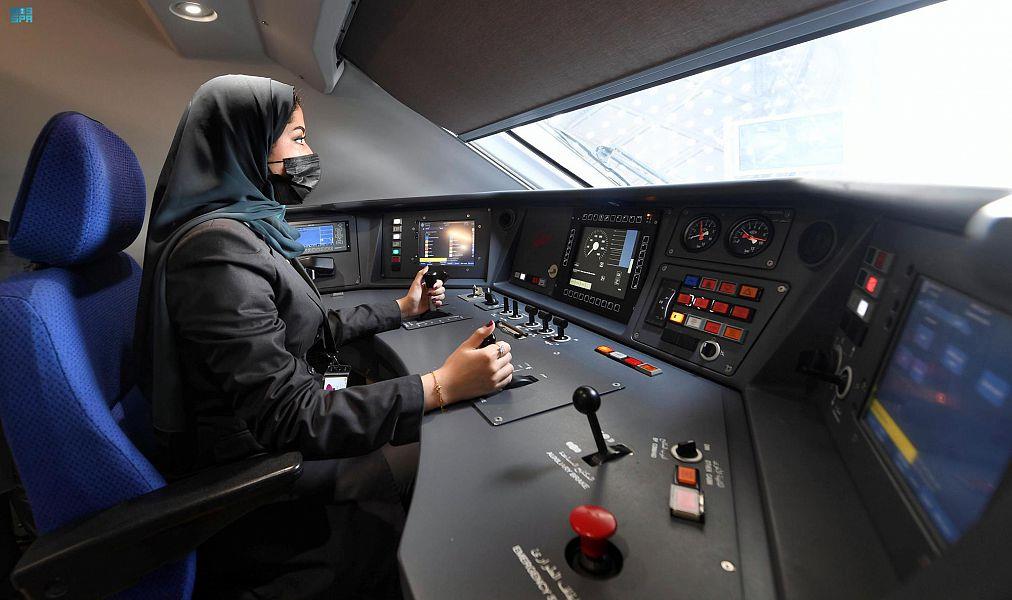 SAR Qualifies 32 Saudi Women to Drive Haramain Express Train