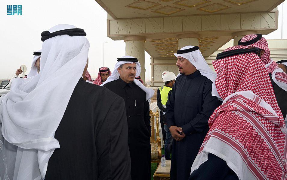 Le ministre du transport inspecte le projet des routes desservant la ...