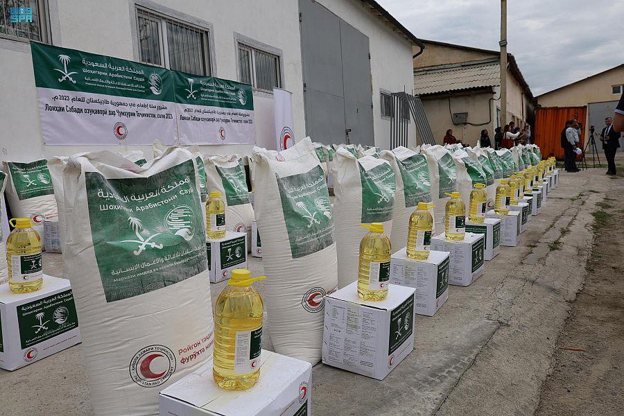 KSrelief Launches Food Baskets Distribution Project in Tajikistan