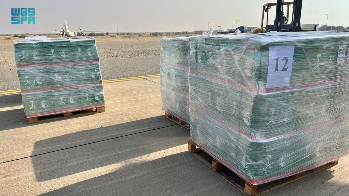 12th Saudi Relief Plane Arrives in Sudan