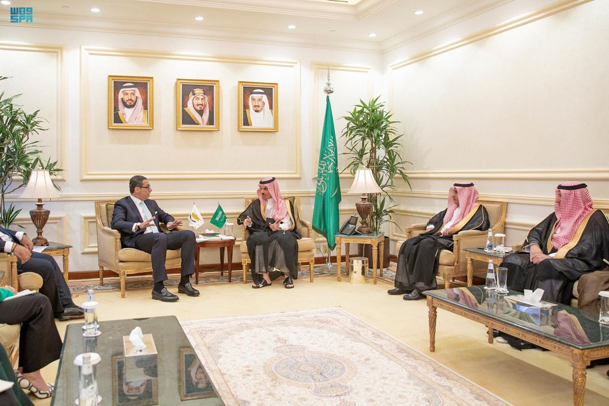 Minister of Foreign Affairs Receives Foreign Affairs Minister of Cyprus