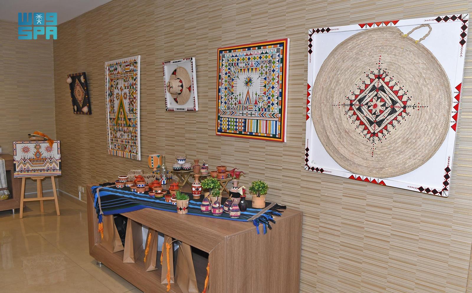 "Al-Qatt Al-Asiri" .. un art traditionnel devenu une icône mondiale