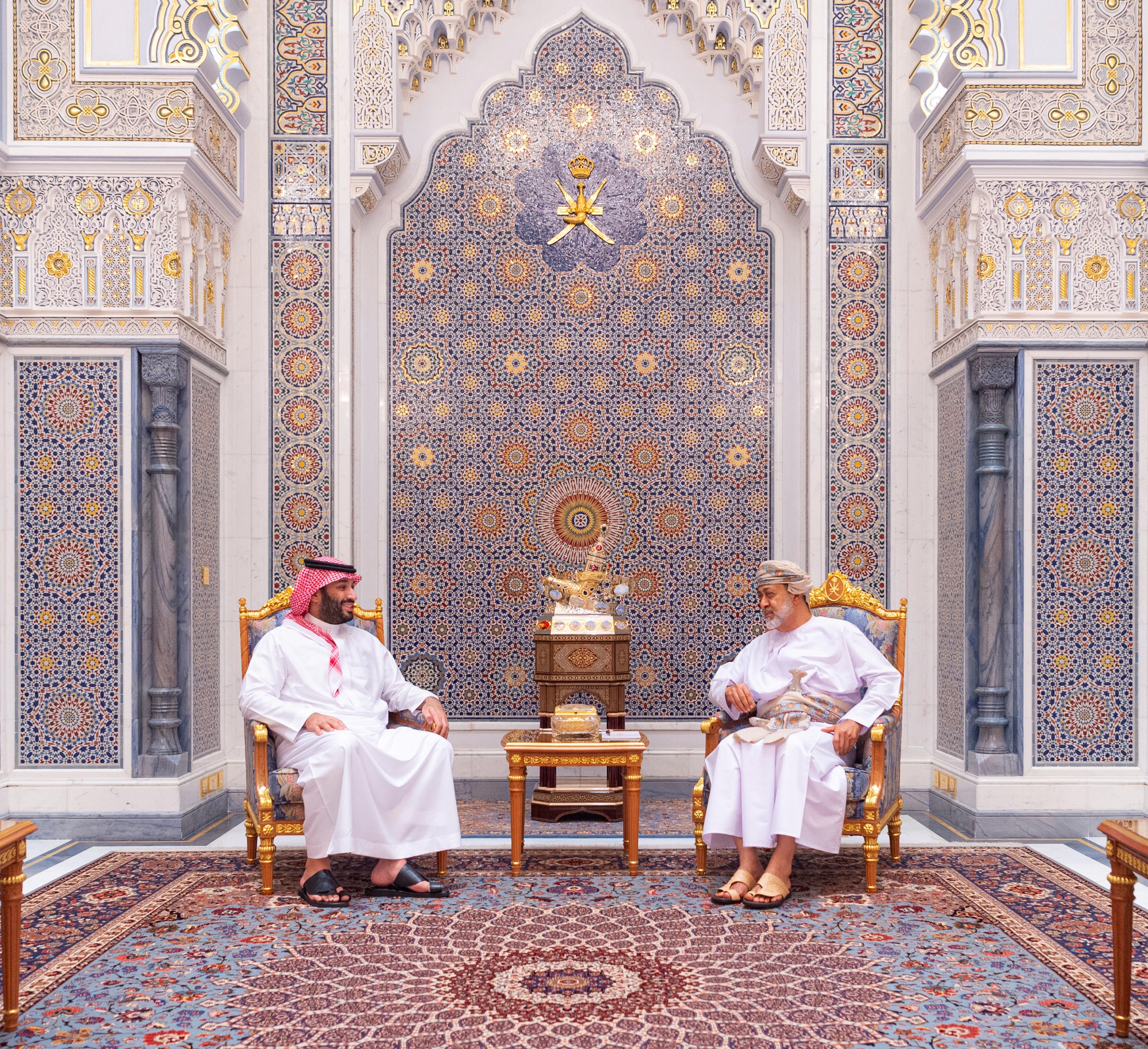 HRH the Crown Prince Meets with Omani Sultan in Muscat