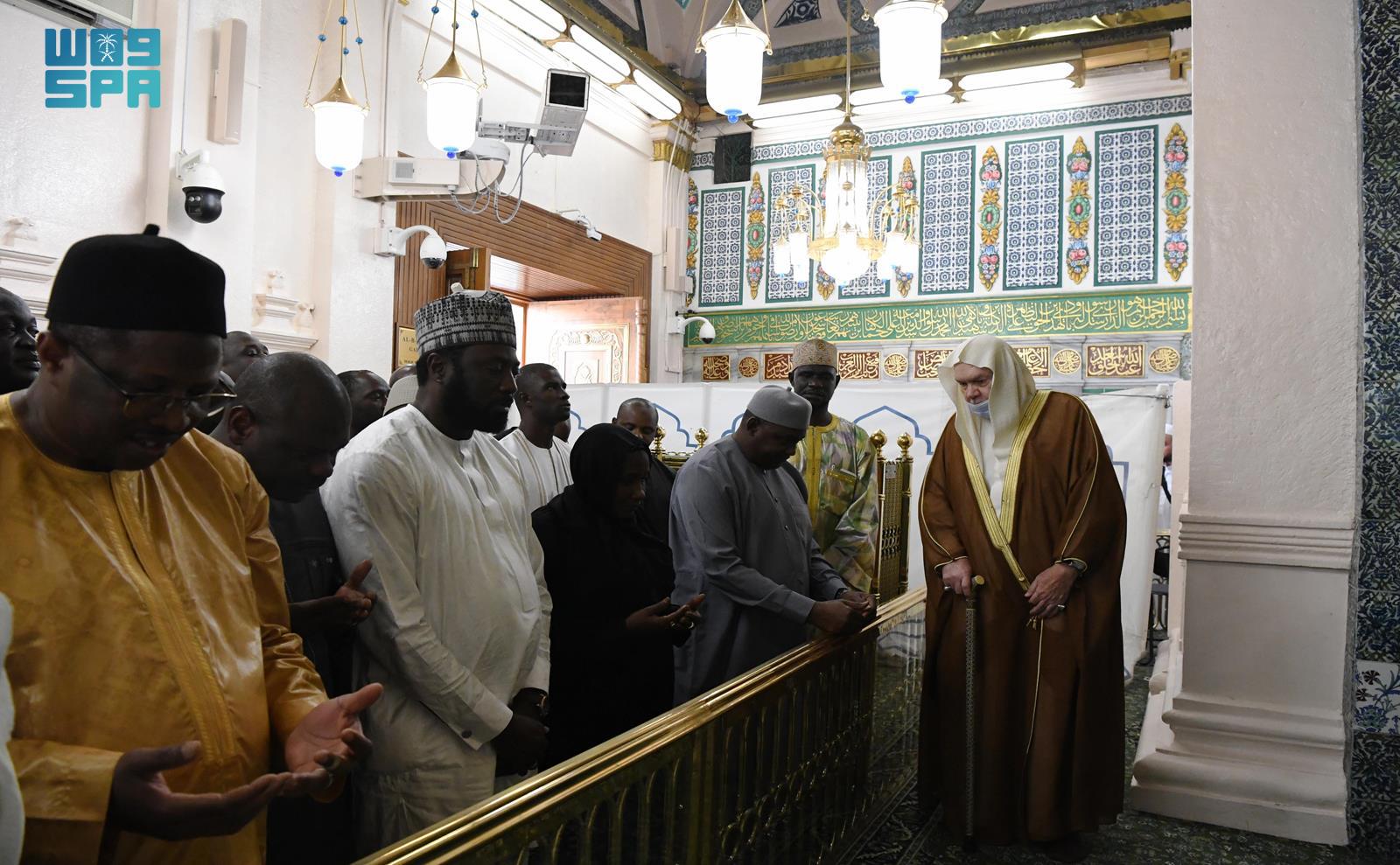 Gambian President Visits the Prophet's Mosque