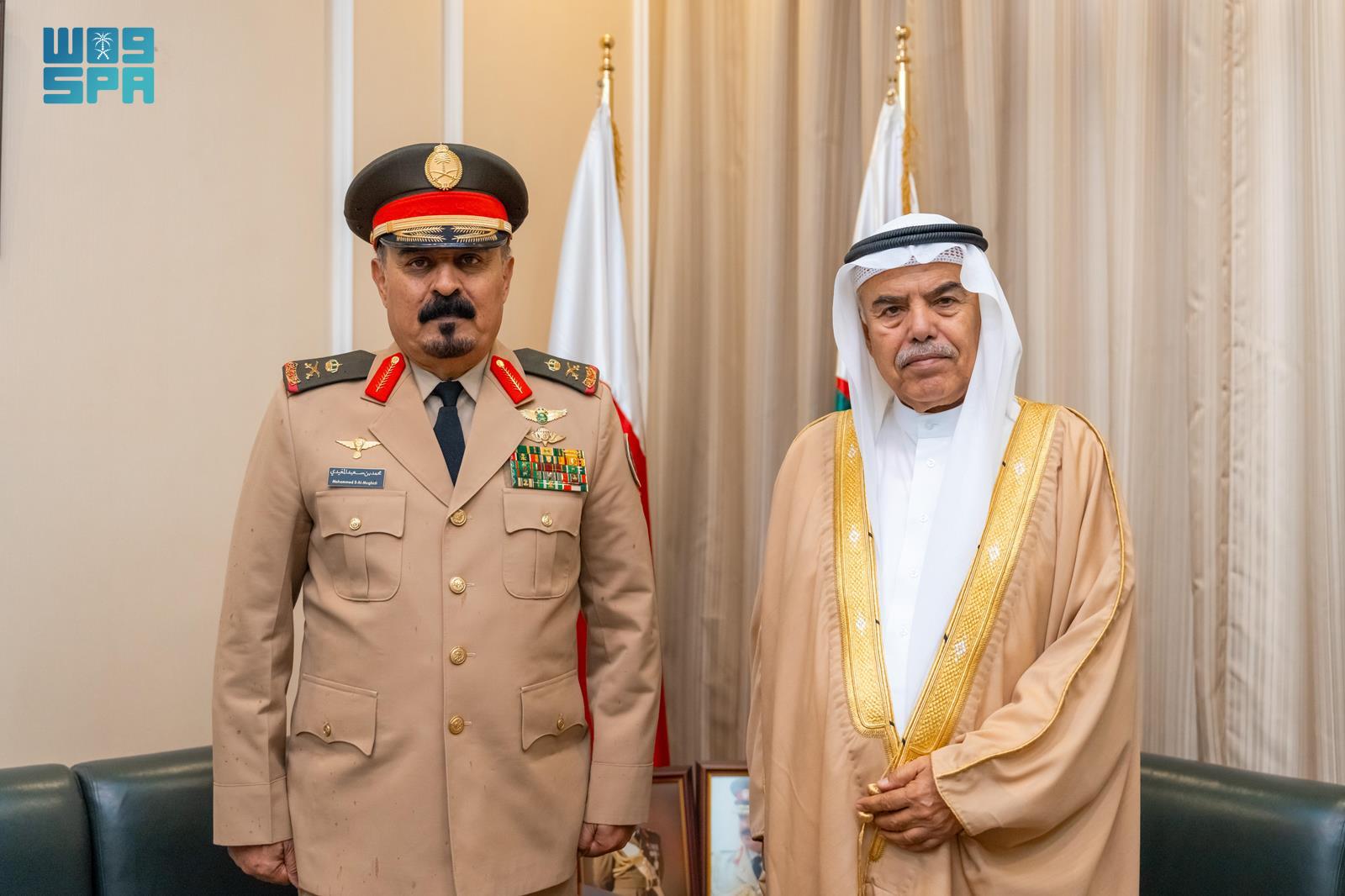 Bahraini Defense Affairs Minister, IMCTC Secretary General Hold Talks