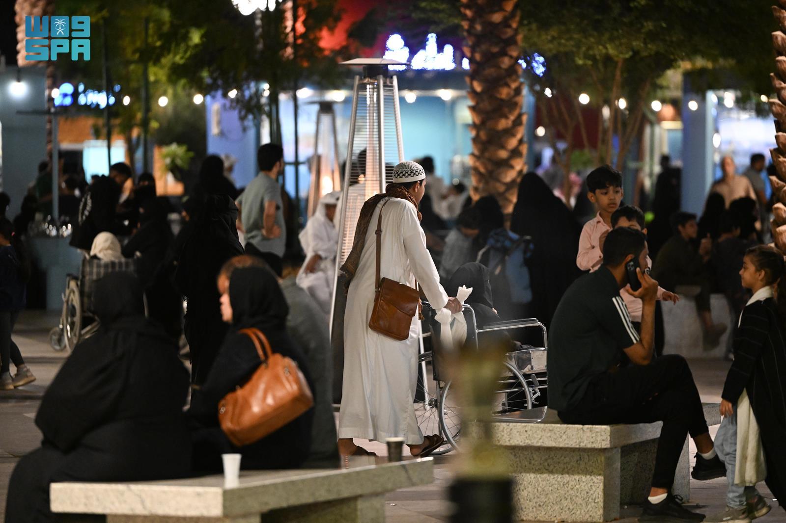Quba Square in Madinah Bustles with Activities