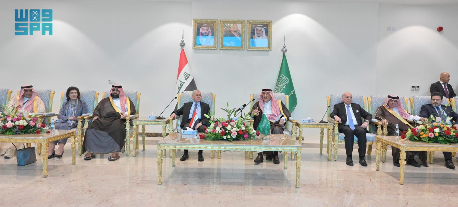 Iraqi President Meets with Jazan Governor, Tribal Dignitaries and Officials
