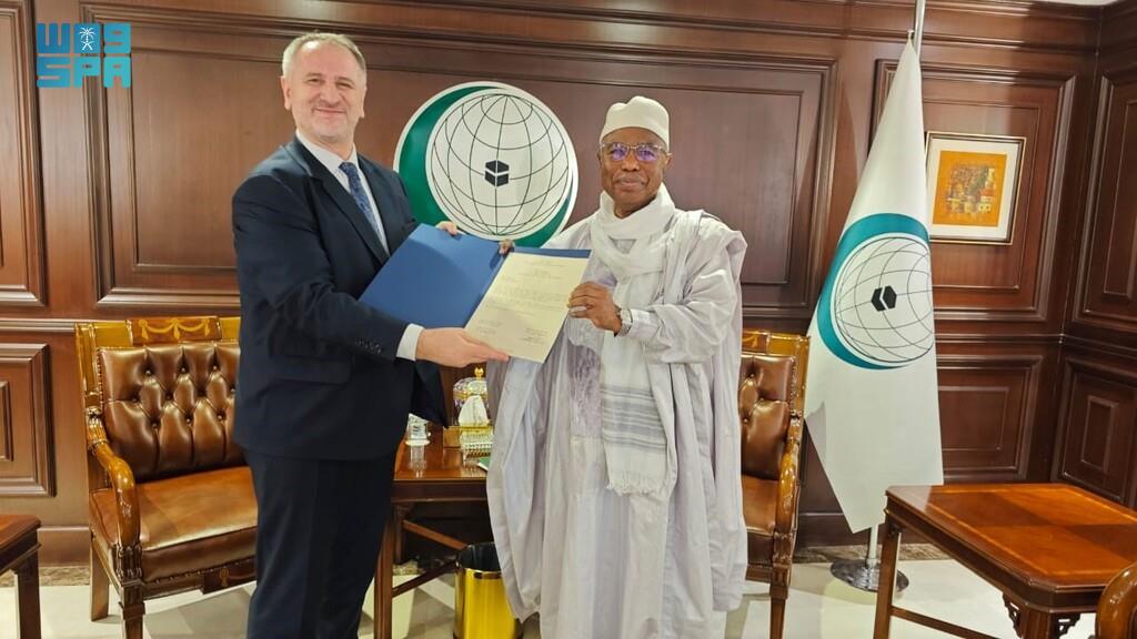 OIC Secretary General Receives Credentials of Permanent Observer of ...