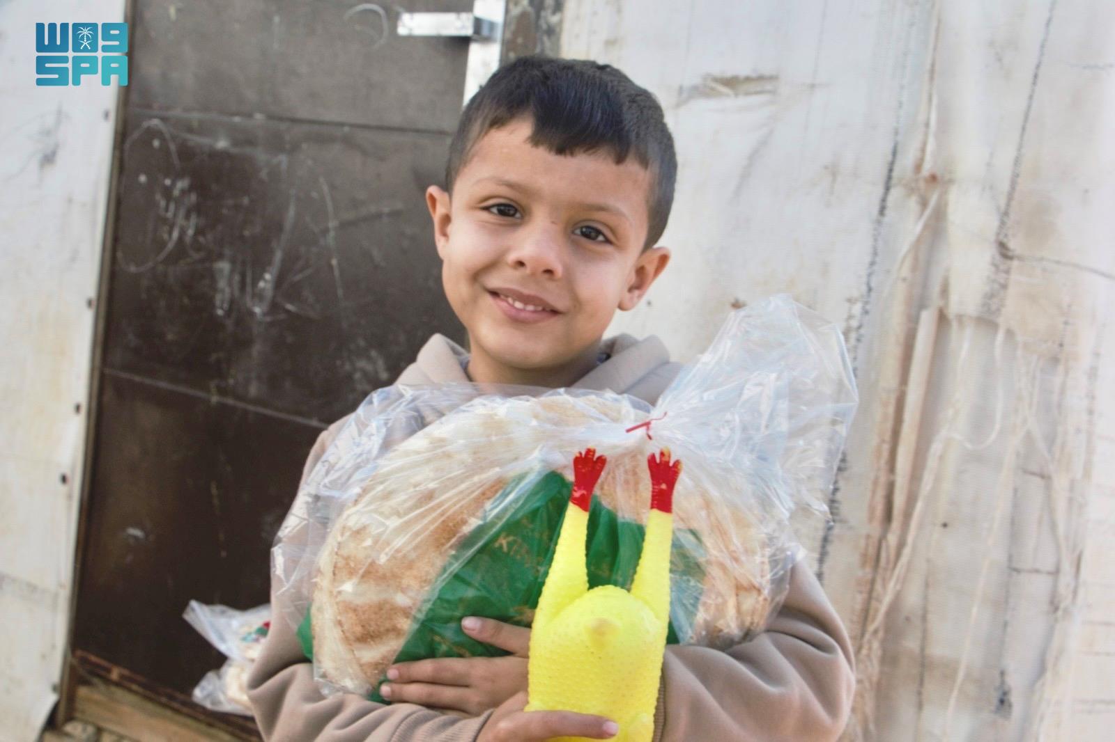 KSrelief Proceeds with Al-Amal Charity Bakery Project in Lebanon | Leaders