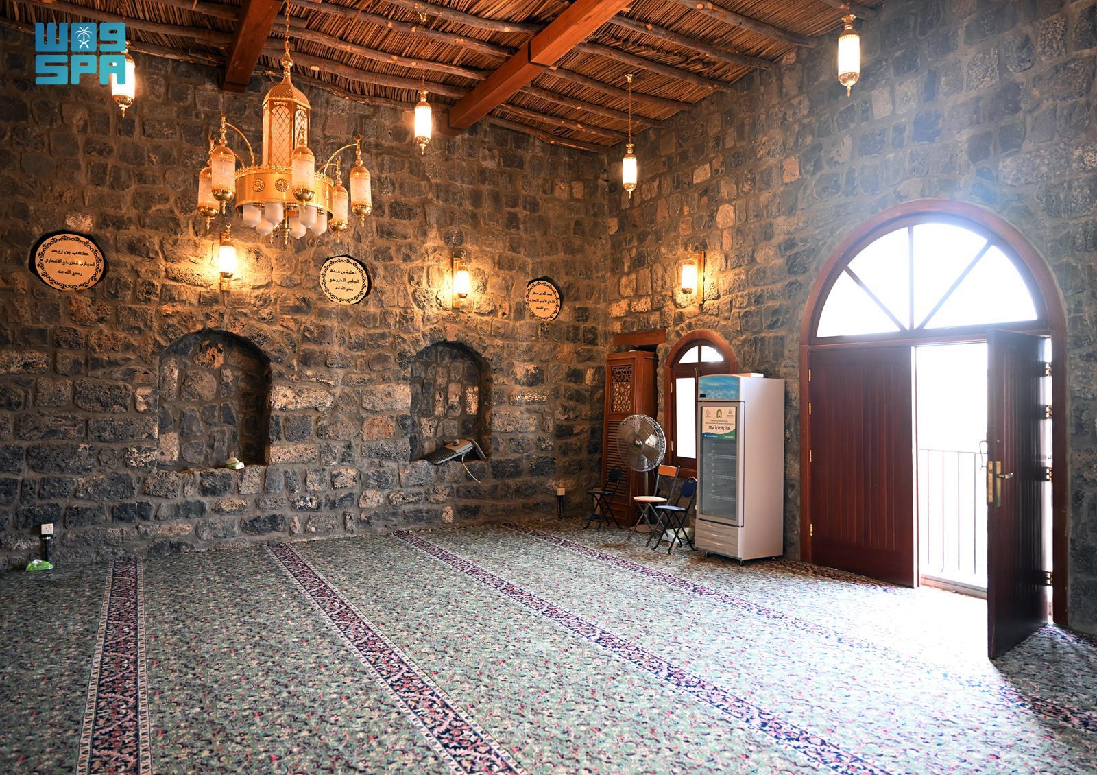 Al-Raya Mosque –– A Witness to Madinah's History