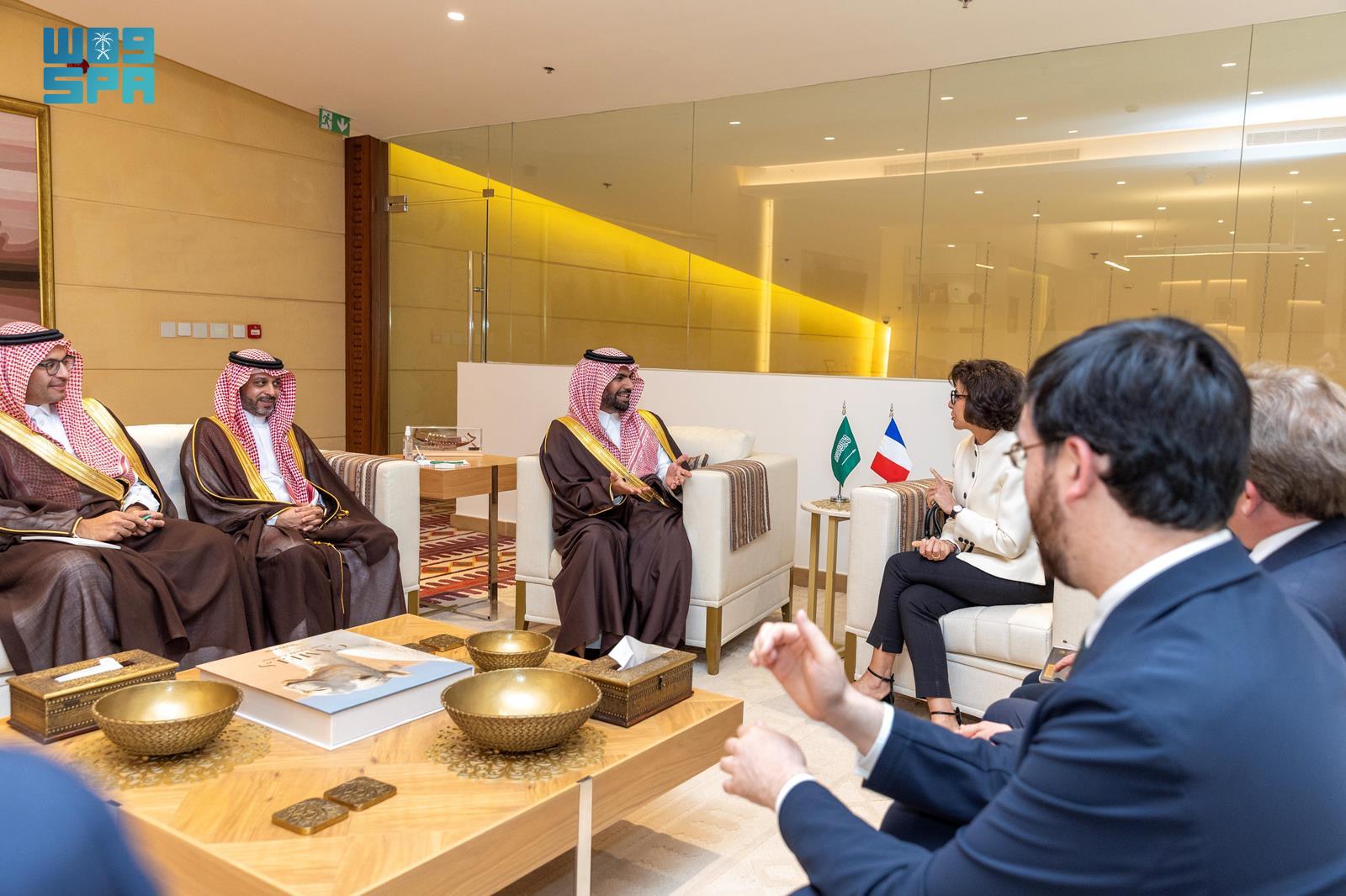 Saudi Culture Minister Meets with his French Counterpart, Holds ...