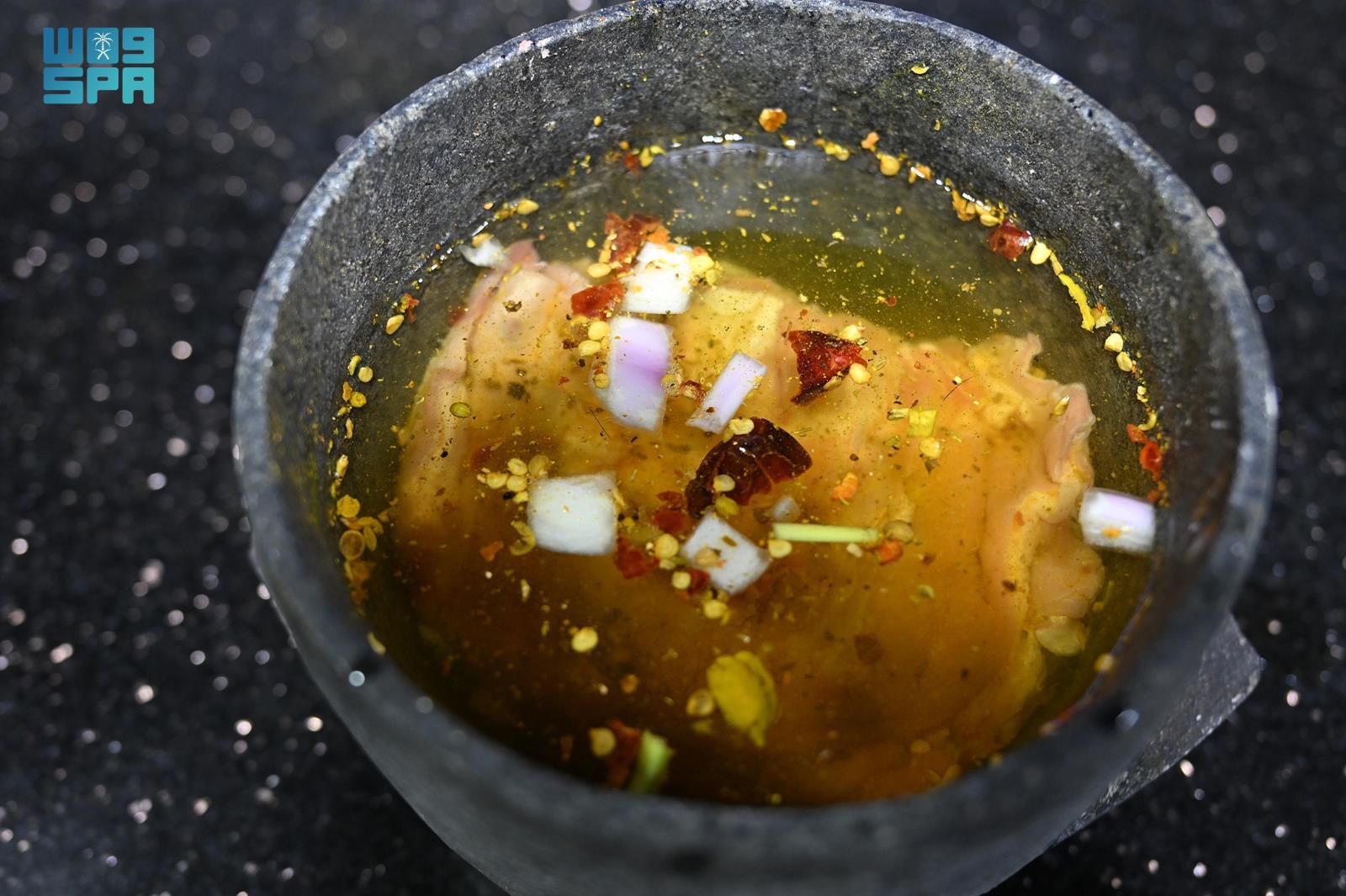 رمضان / " المغش" من أشهر الأطباق الشعبية على موائد جازان الرمضانية