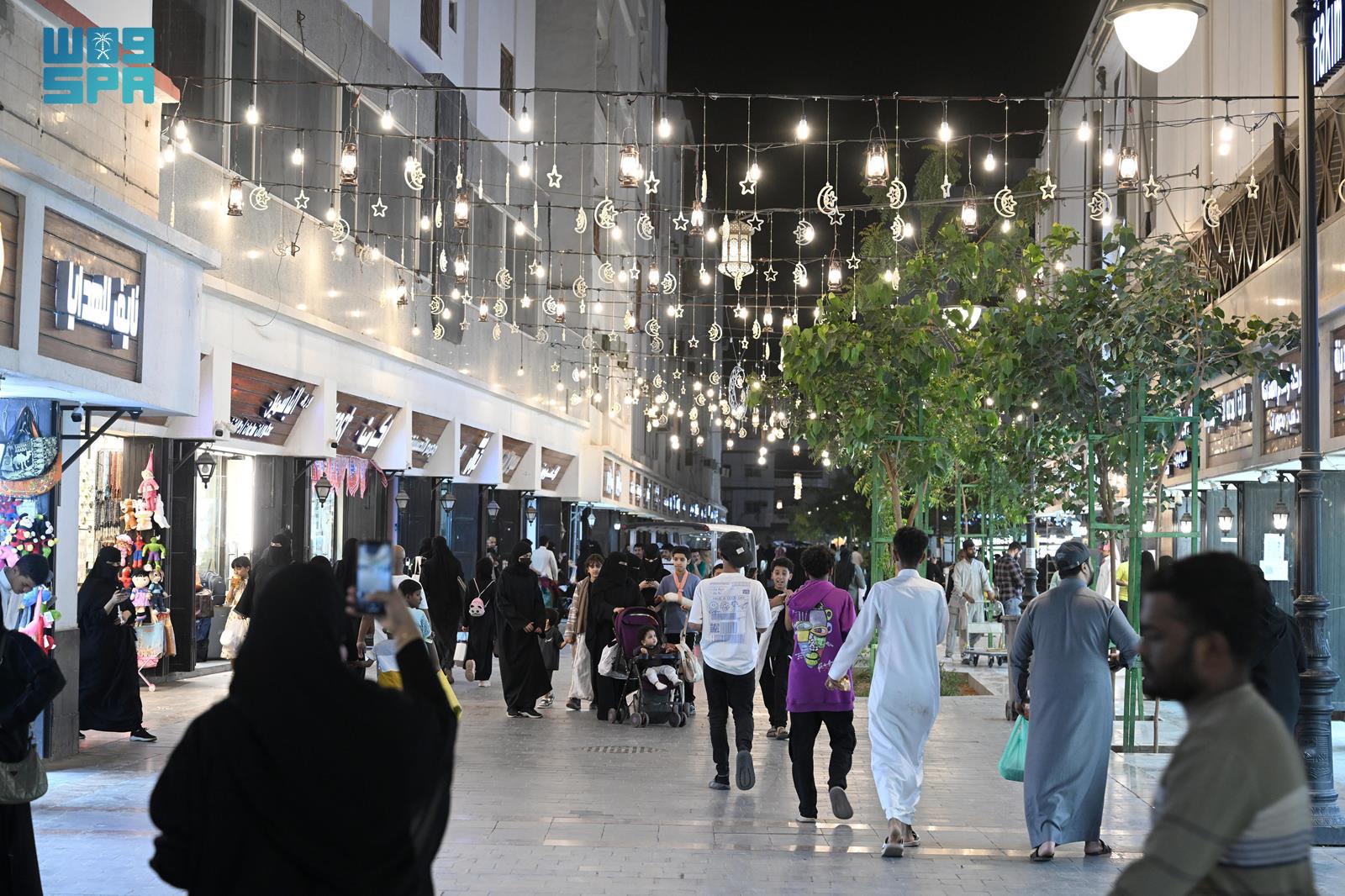 Quba Avenue, a Cultural Landmark that Attracts Prophet's Mosque and ...