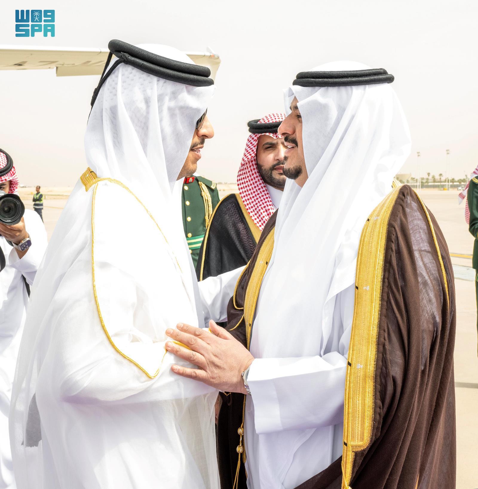 Qatari PM Arrives in Riyadh for World Economic Forum Special Meeting