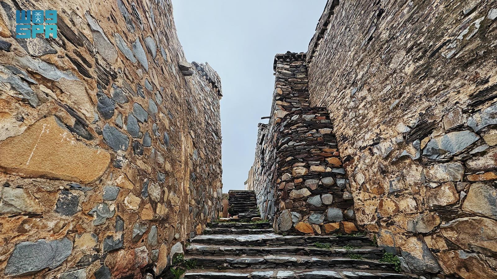 Al-Ghamdi Brothers Restore Old Archaeological Building in Al-Dhafir ...