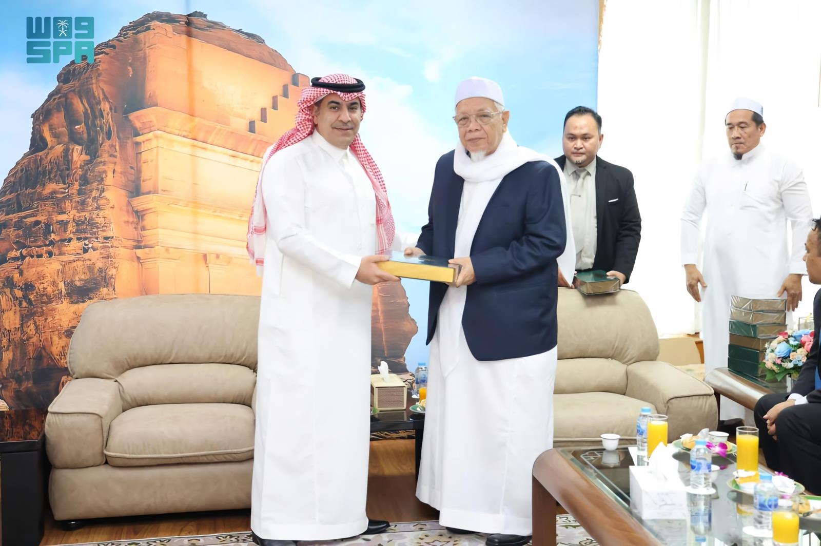 Saudi Deputy Ambassador to Thailand Receives Guests of Custodian of the ...