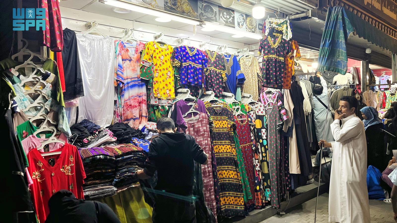 Jeddah's Popular Markets Witness Heavy Demand on Eid Al-Adha | Leaders
