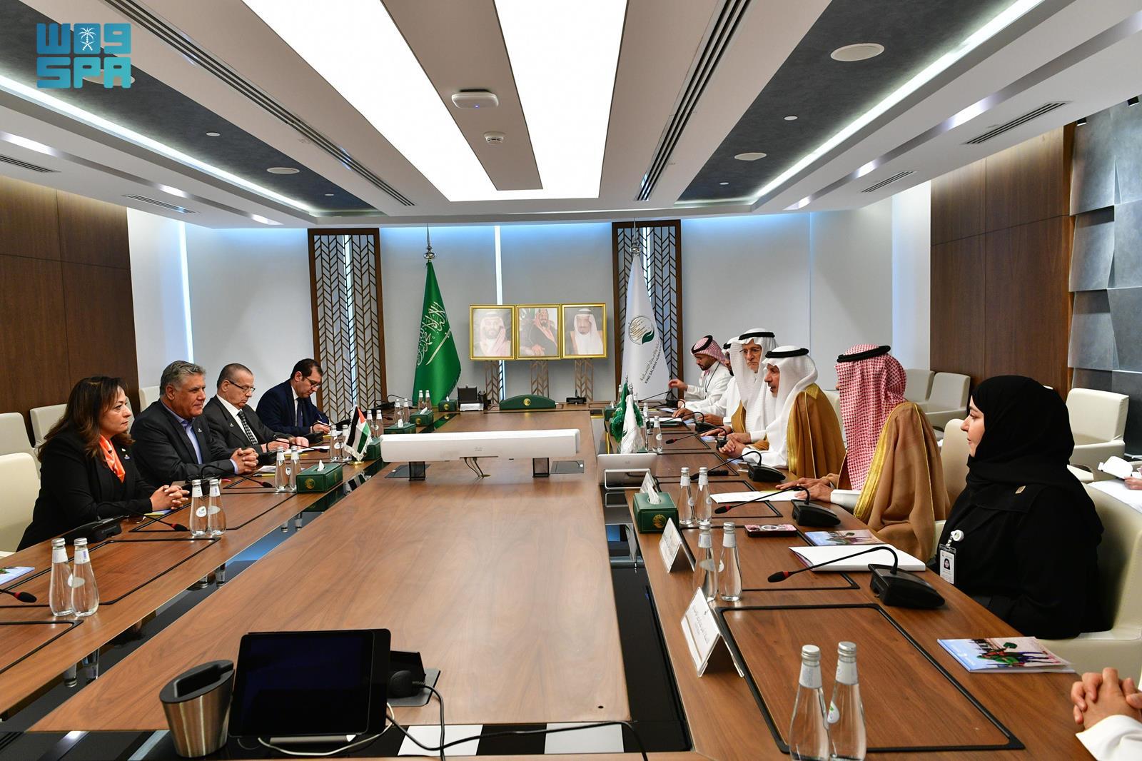 KSrelief Supervisor General Meets with Palestinian Ministers for Relief ...