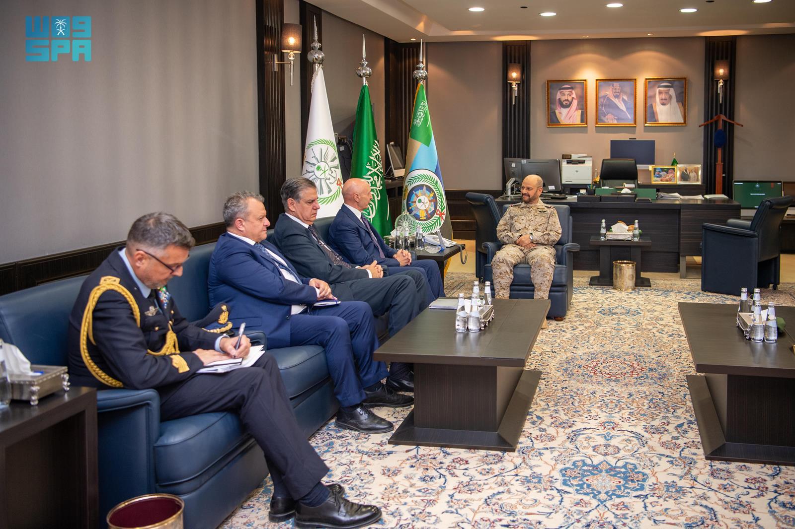 Chief of General Staff Receives Advisor to Italian Defense Minister