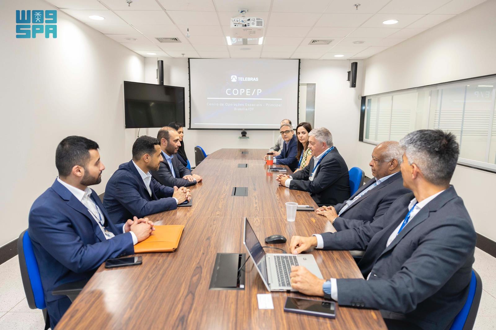 CST Governor Meets with Telebras Officials in Brazil