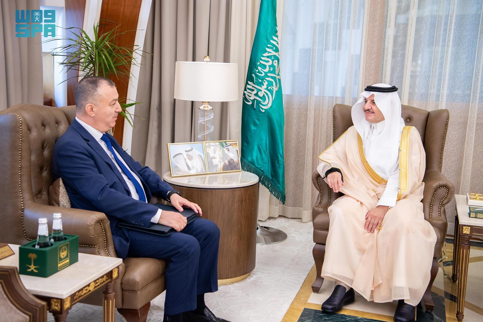 Eastern Region Governor Meets with Algerian Ambassador to Saudi Arabia