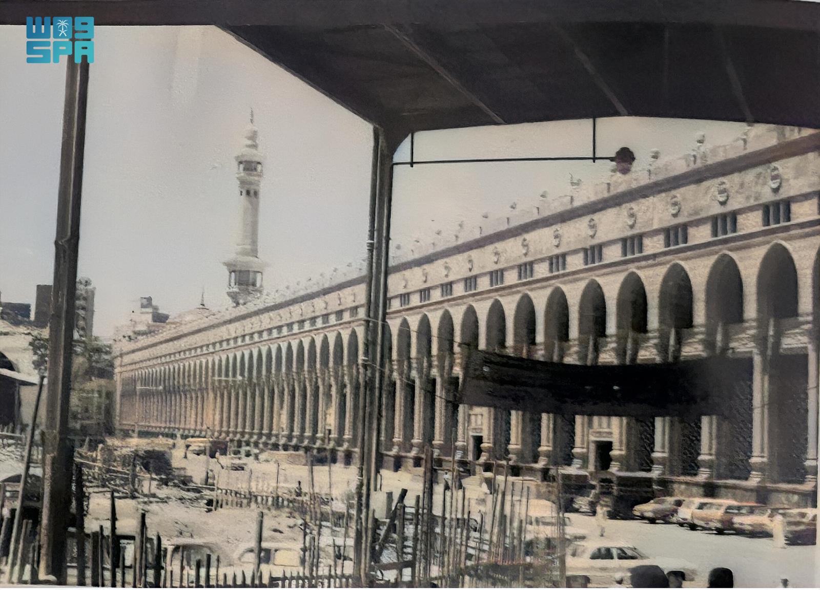 Visual Chronicles: Tracing Evolution of Grand Mosque through Time