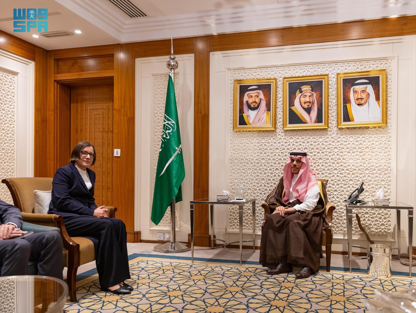 سياسي سمو وزير الخارجية يستقبل رئيسة اللجنة الدولية للصليب الأحمر