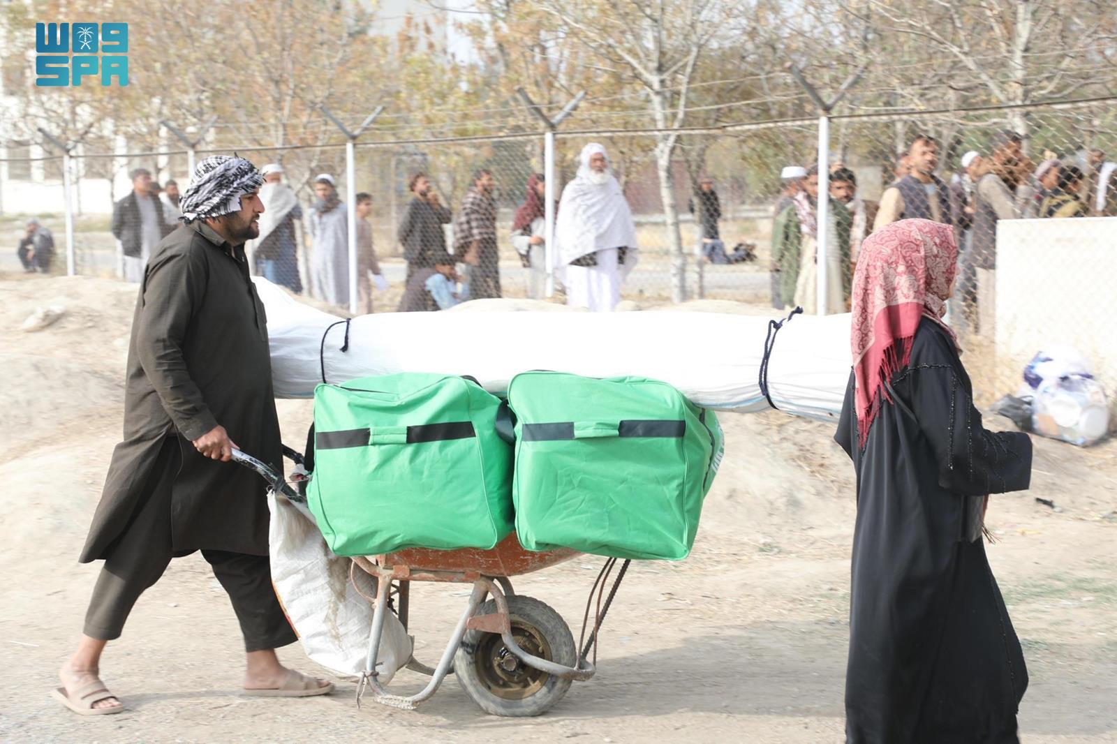 KSrelief Distributes 250 Shelter Kits in Afghanistan’s Kabul Province