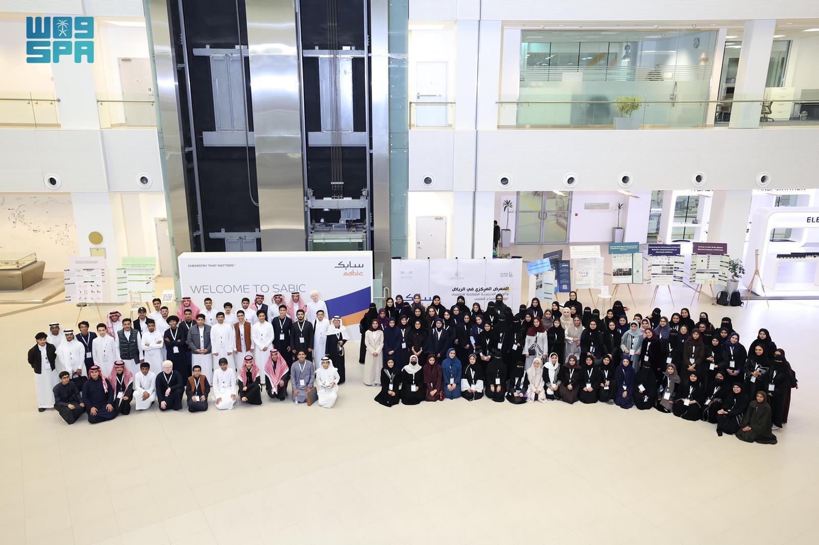 Over 400 Students Present Scientific Projects at Ibdaa 2025 Regional ...