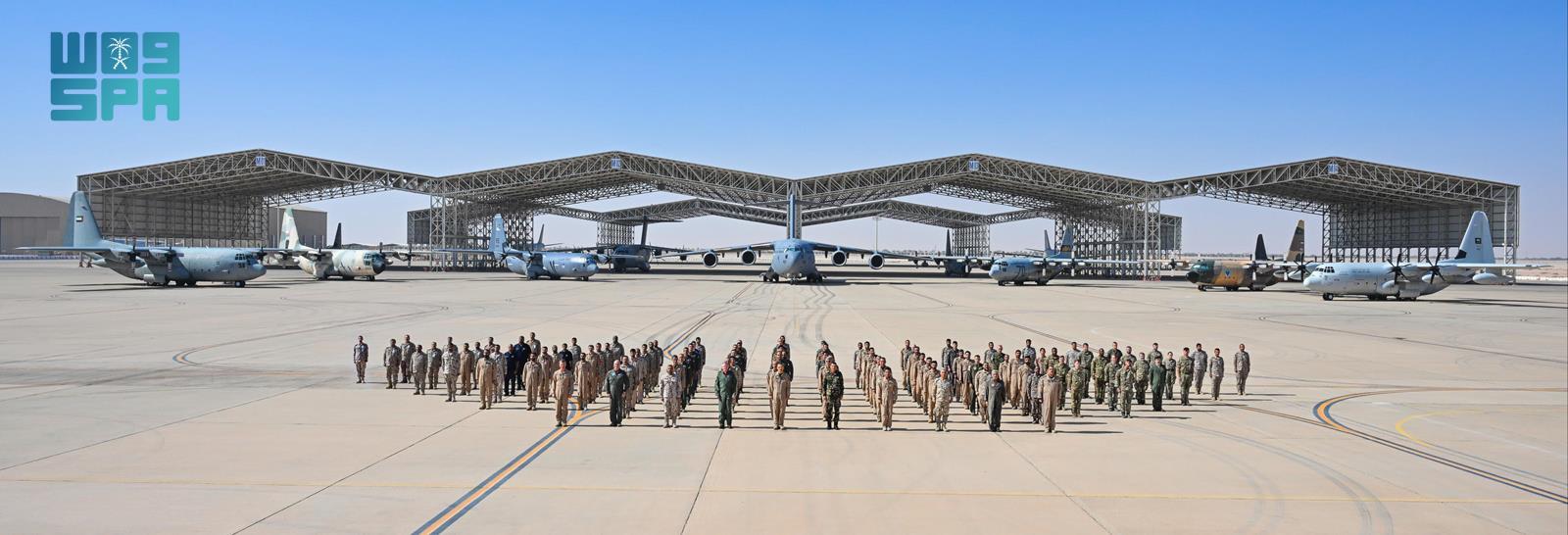 عام / سمو قائد القوات الجویة يشهد اختتام التمرين الجوي المشترك والمختلط ...