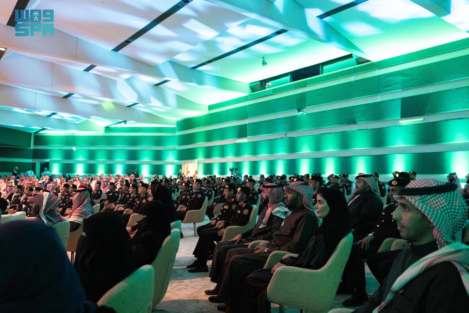 عام / وزير الحرس الوطني يرعى حفل توقيع عقود توطين خدمات الصيانة للقدرات ...