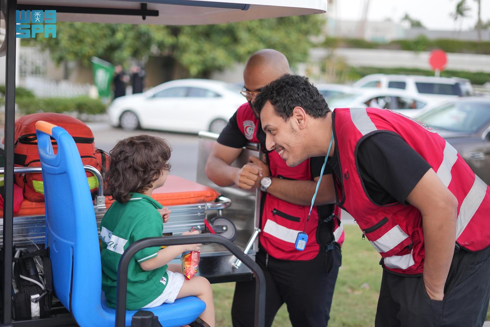 Saudi Red Crescent Says Volunteers in Makkah Region Topped 17,000 in 2024