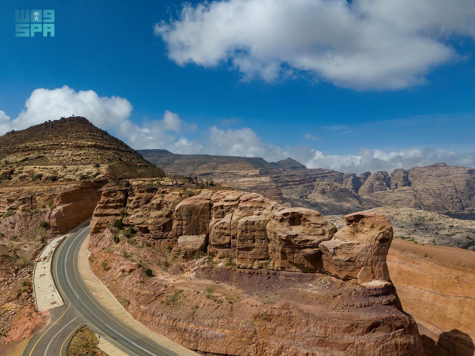 Al-Qahar Mountains in Jazan: Natural Masterpiece That Attracts Visitors ...