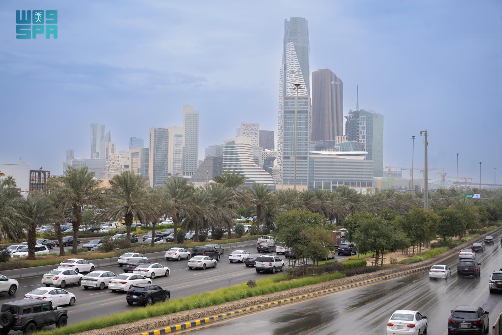Rain Falls in Riyadh