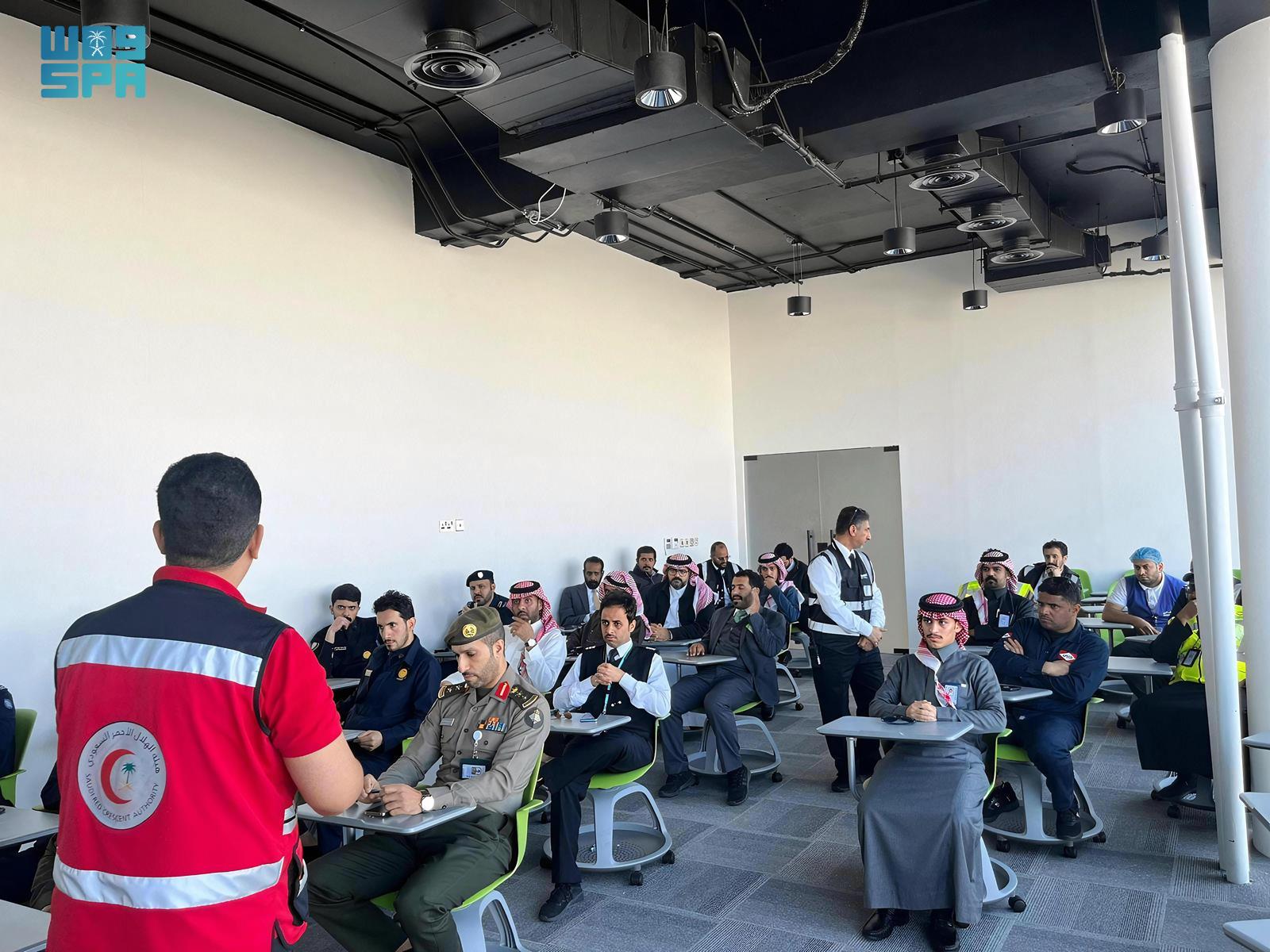 صحي / "الهلال الأحمر" بعسير يطلق المرحلة الأولى من مشروع "معاذ"