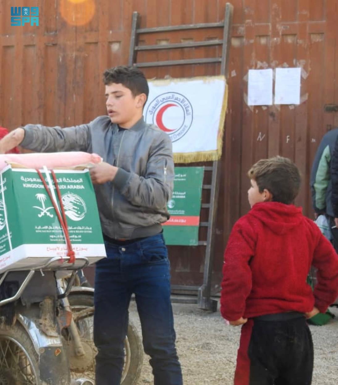 KSrelief Distributes Relief Supplies in Syria's Al-Rastan