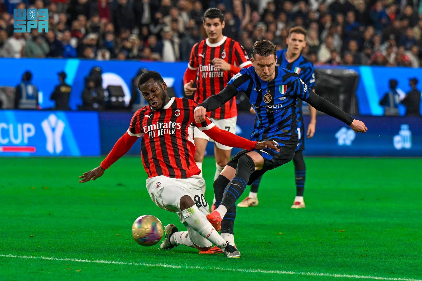 AC Milan Clinches Italian Super Cup in Thrilling Victory Over Inter