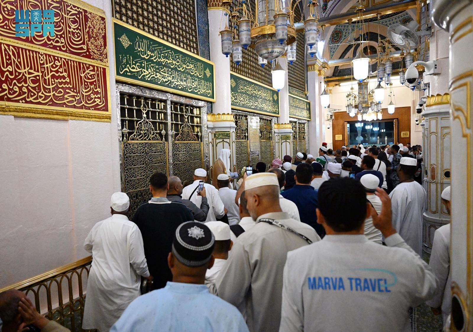 Al-Rawdah Al-Sharifa Visiting Hours Announced for the Last Ten Days of ...