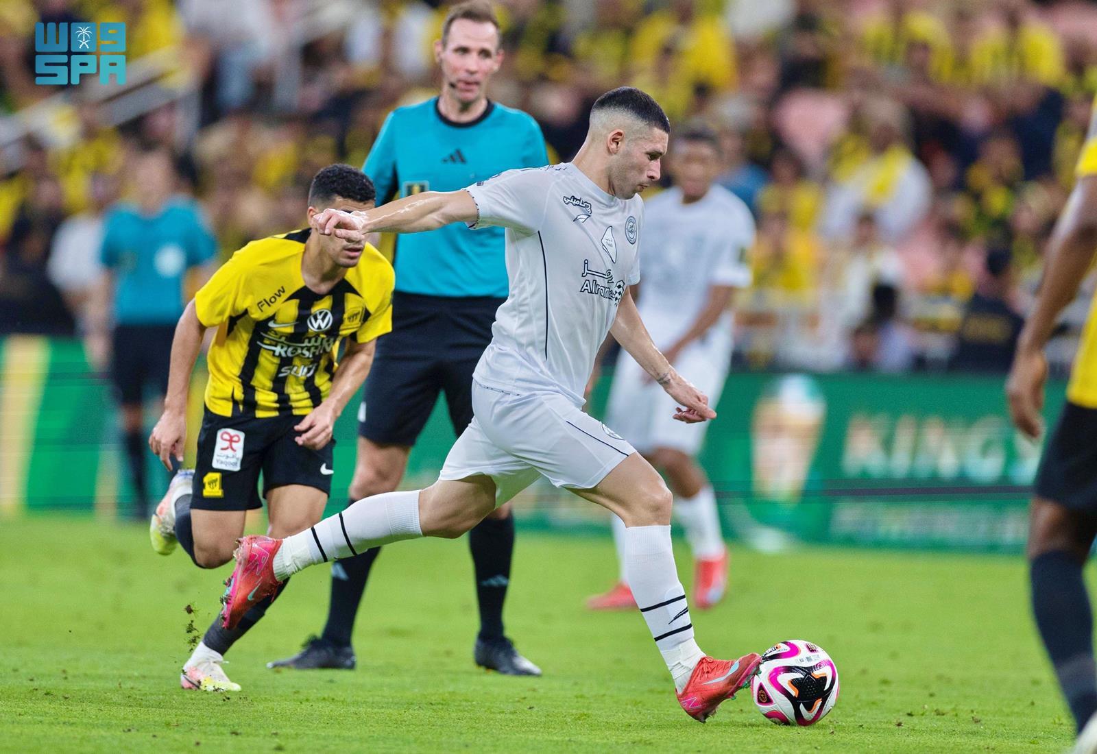 Al-Ittihad Beats Al-Shabab 3-2, Qualifies for King's Cup Final