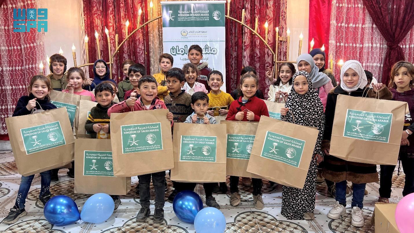 KSrelief Delivers 650 Clothing Bags to Orphans in Syria's Aleppo