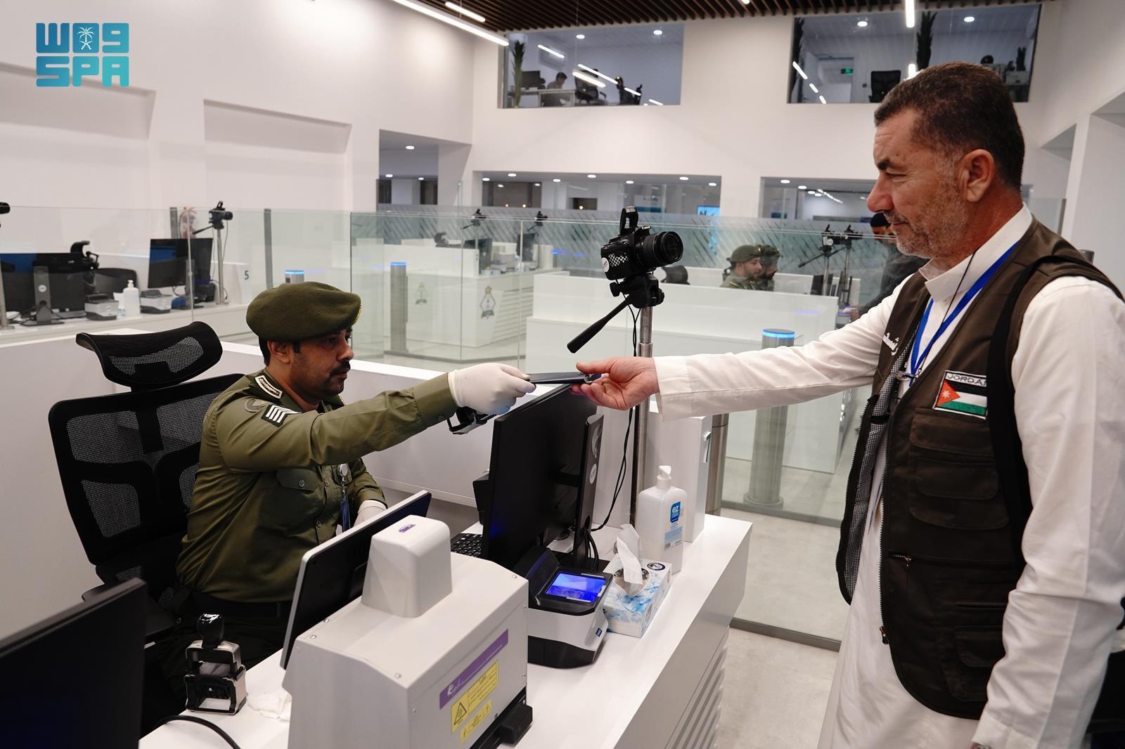 Jordanian Pilgrims Arrive at Halat Ammar Border Crossing for Hajj