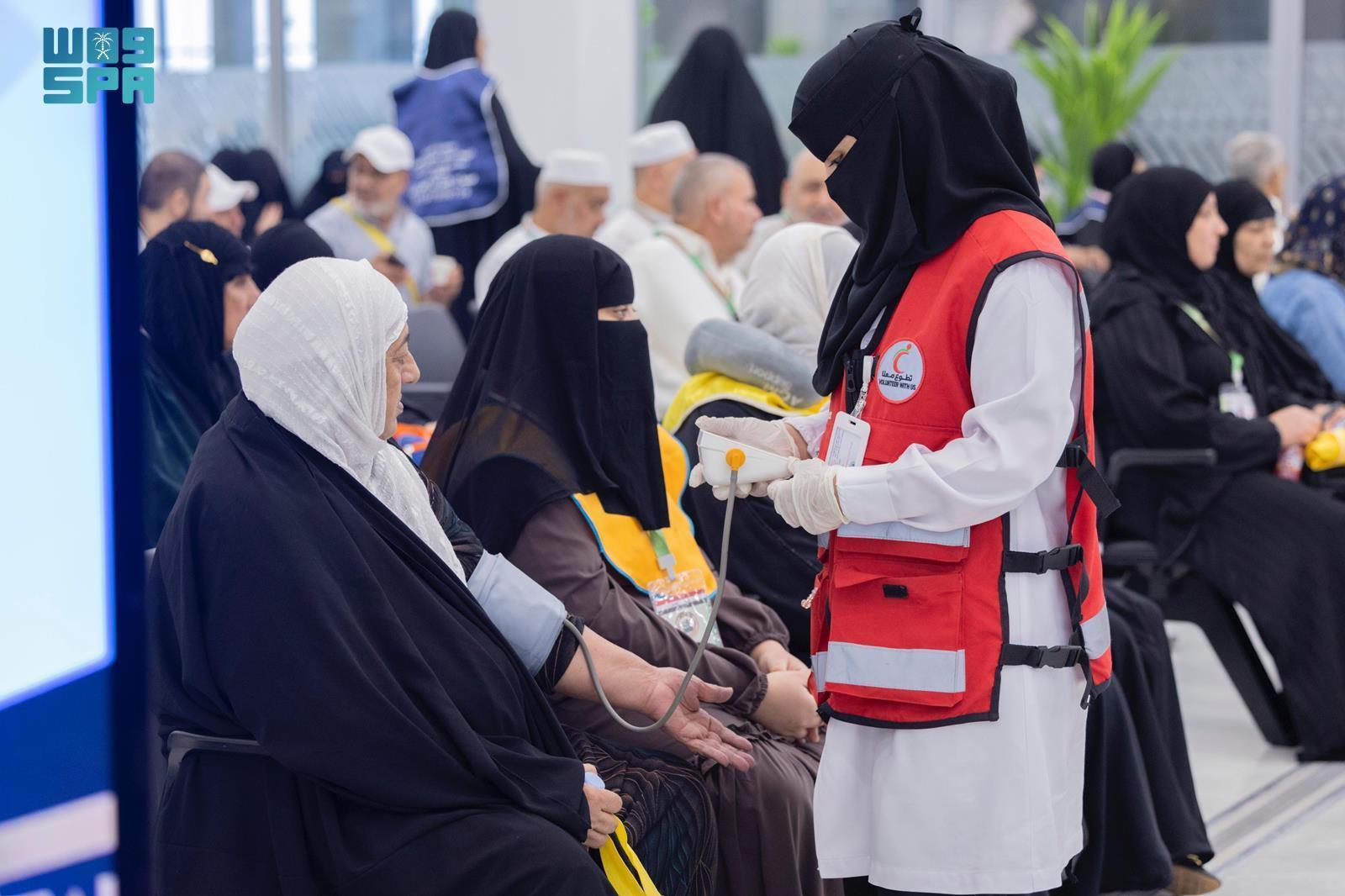 Saudi Red Crescent Mobilizes over 500 Volunteers for Hajj 1446 AH ...