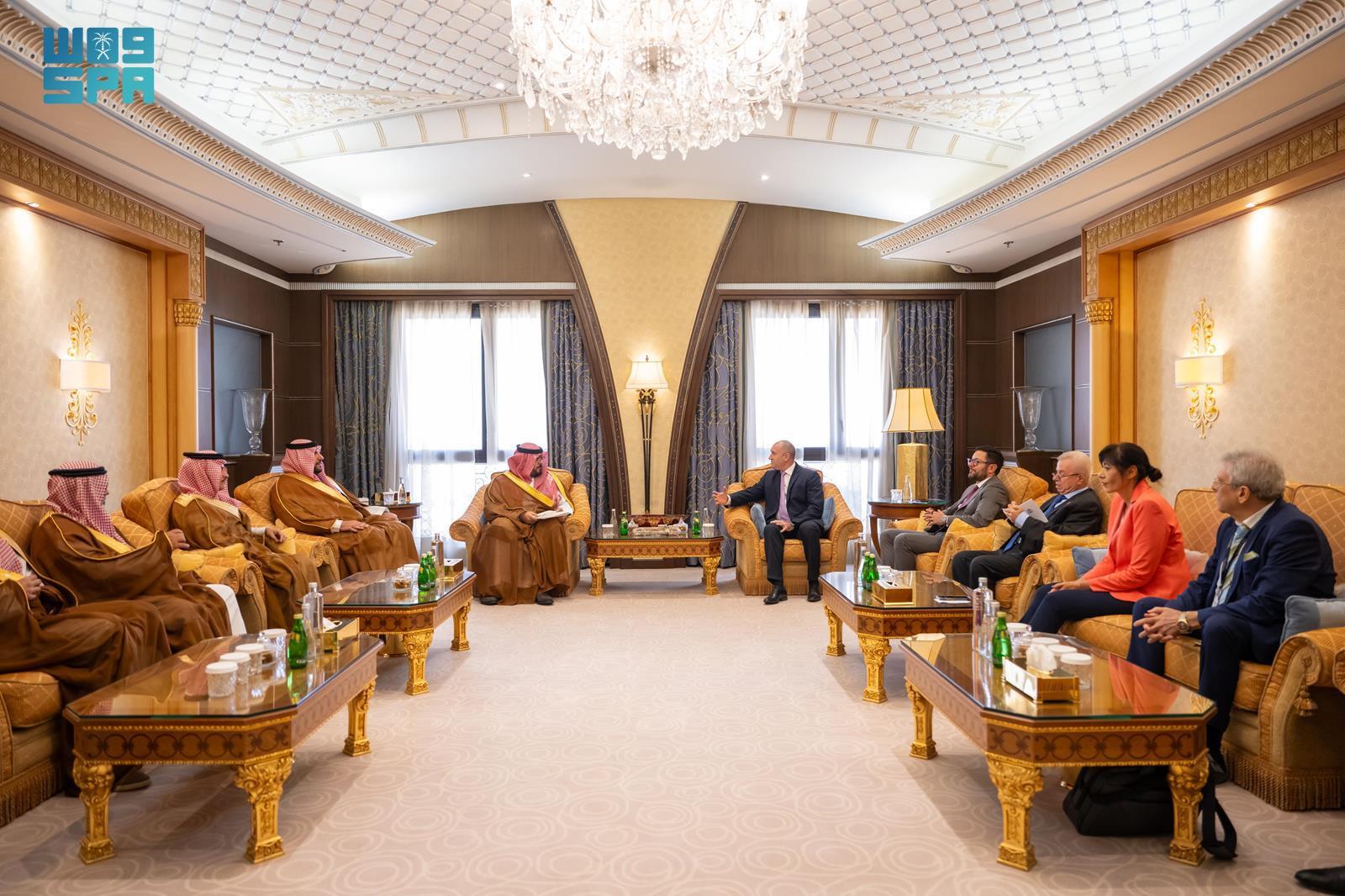 Bulgarian President Meets with Minister of Economy at FII9