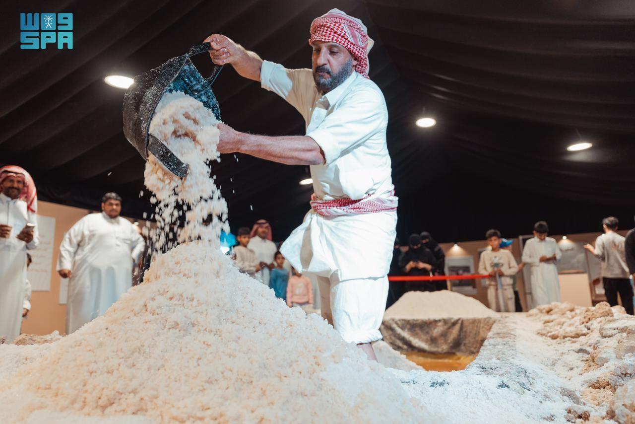 Al-Qurayyat Salt Festival Concludes with over 60,000 Visitors