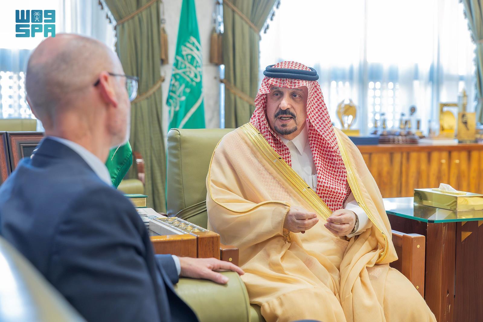 Governor of Riyadh Region Receives UK Ambassador to Saudi Arabia