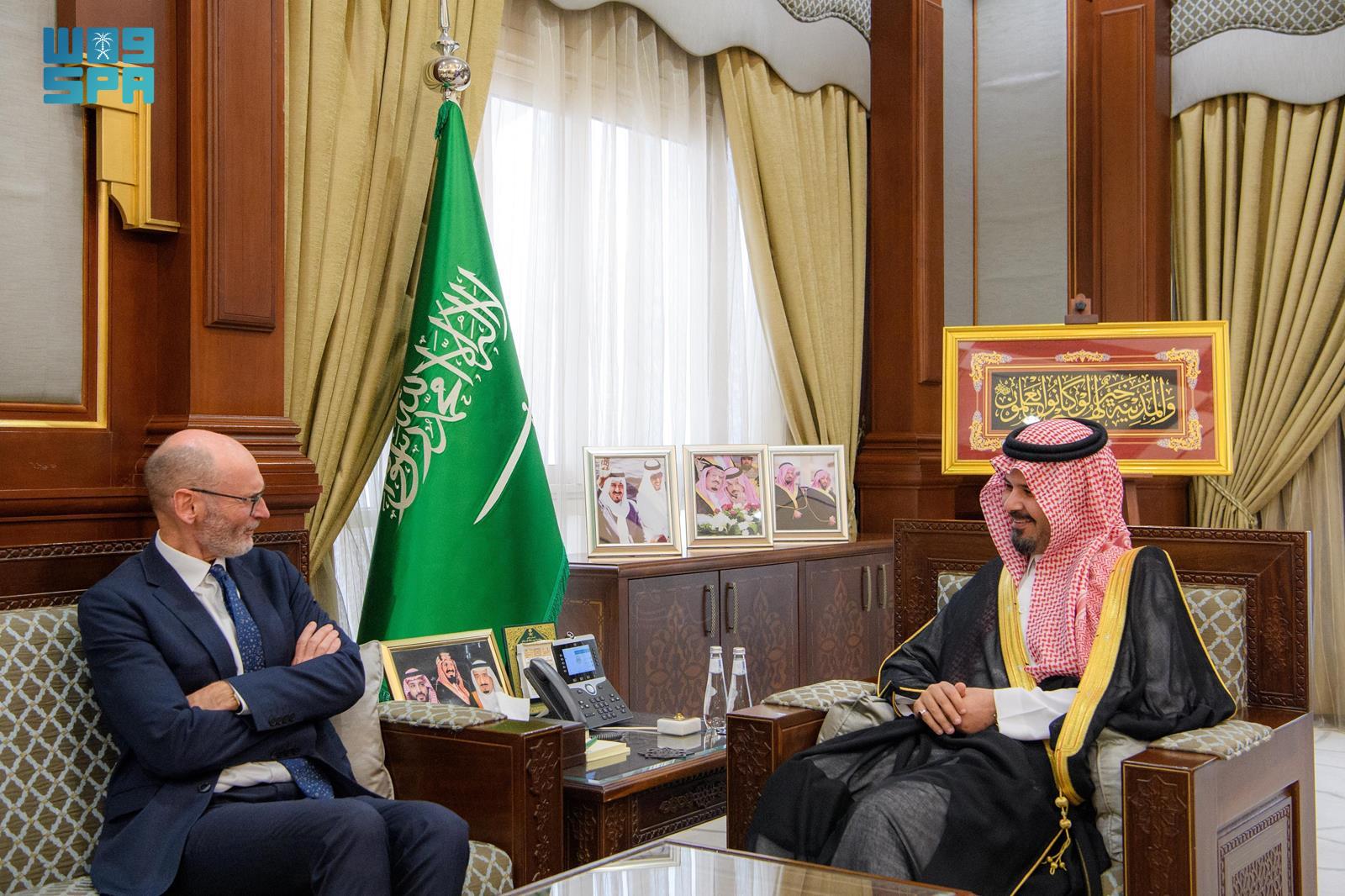 Madinah Governor Receives UK Ambassador to Saudi Arabia