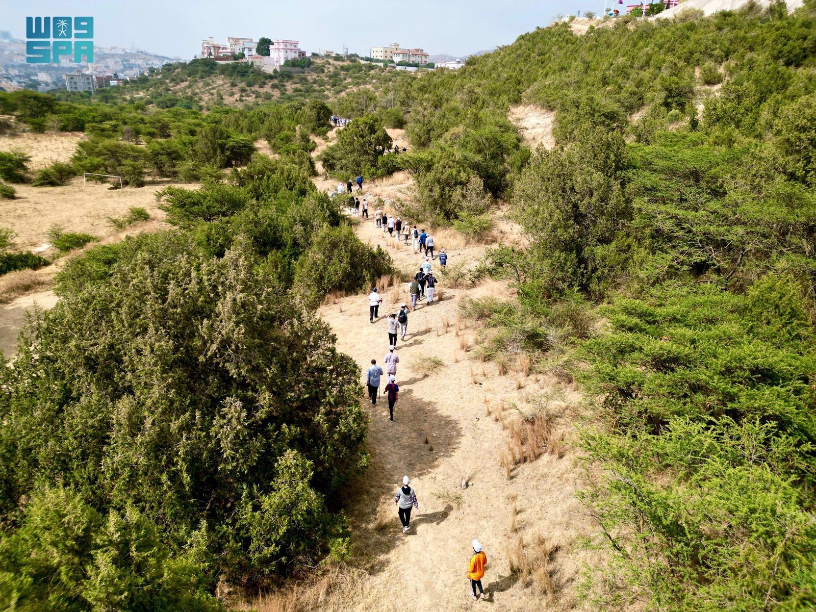 Saudi Climbing and Hiking Federation Celebrates International Mountain ...